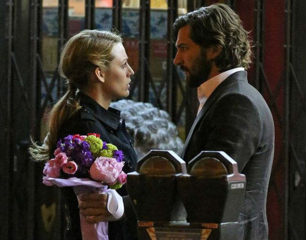 Romantic Moment of the Week: The Age of Adaline and Book Flowers