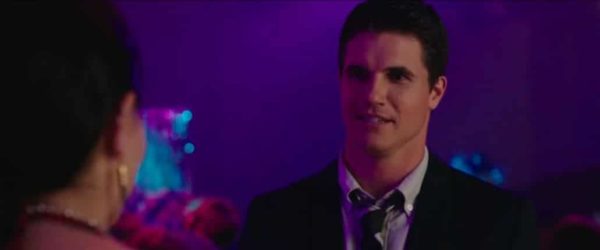 Romantic Moment of the Week: The DUFF's Wesley and Bianca
