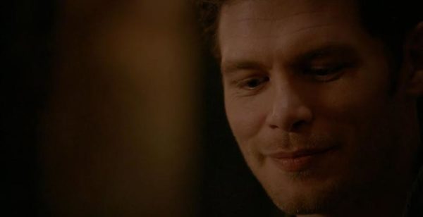 Romantic Moment of the Week - Klaus and Cami’s First Kiss
