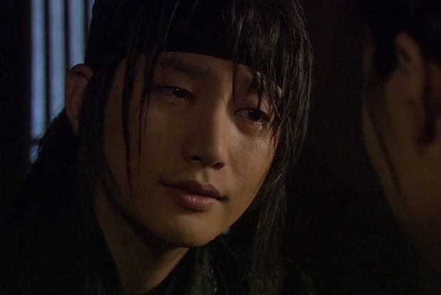 12 Awesome Brooding Heroes of Asian Dramas!