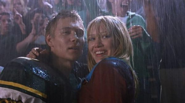 Romantic Rain Scenes - 12 Moments That Will Make You Swoon