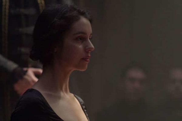 Romantic Moment of the Week: 'Reign's' Happy Ending? - The Silver ...