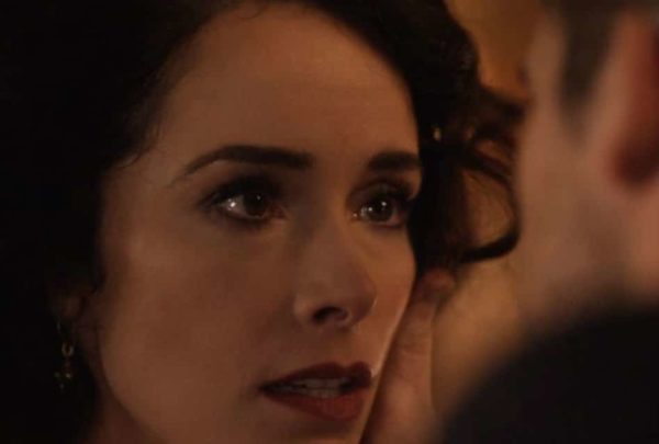 Romantic Moment of the Week – The Locking of Lips of Lucy and Wyatt ...