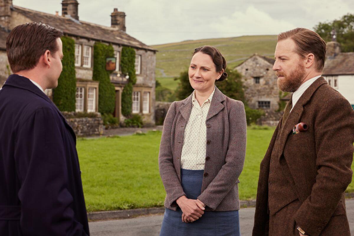 Miss Scarlet and the Duke and All Creatures Great and Small Season 4 ...