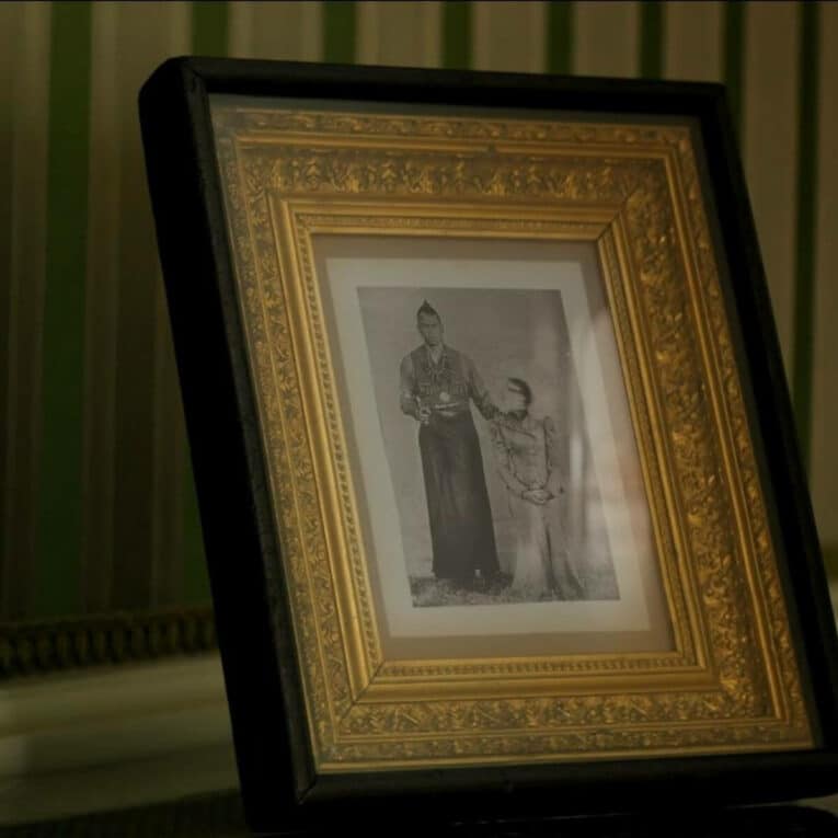 Cornelia and Eli in The English and Their Epic Love Story – Old ...